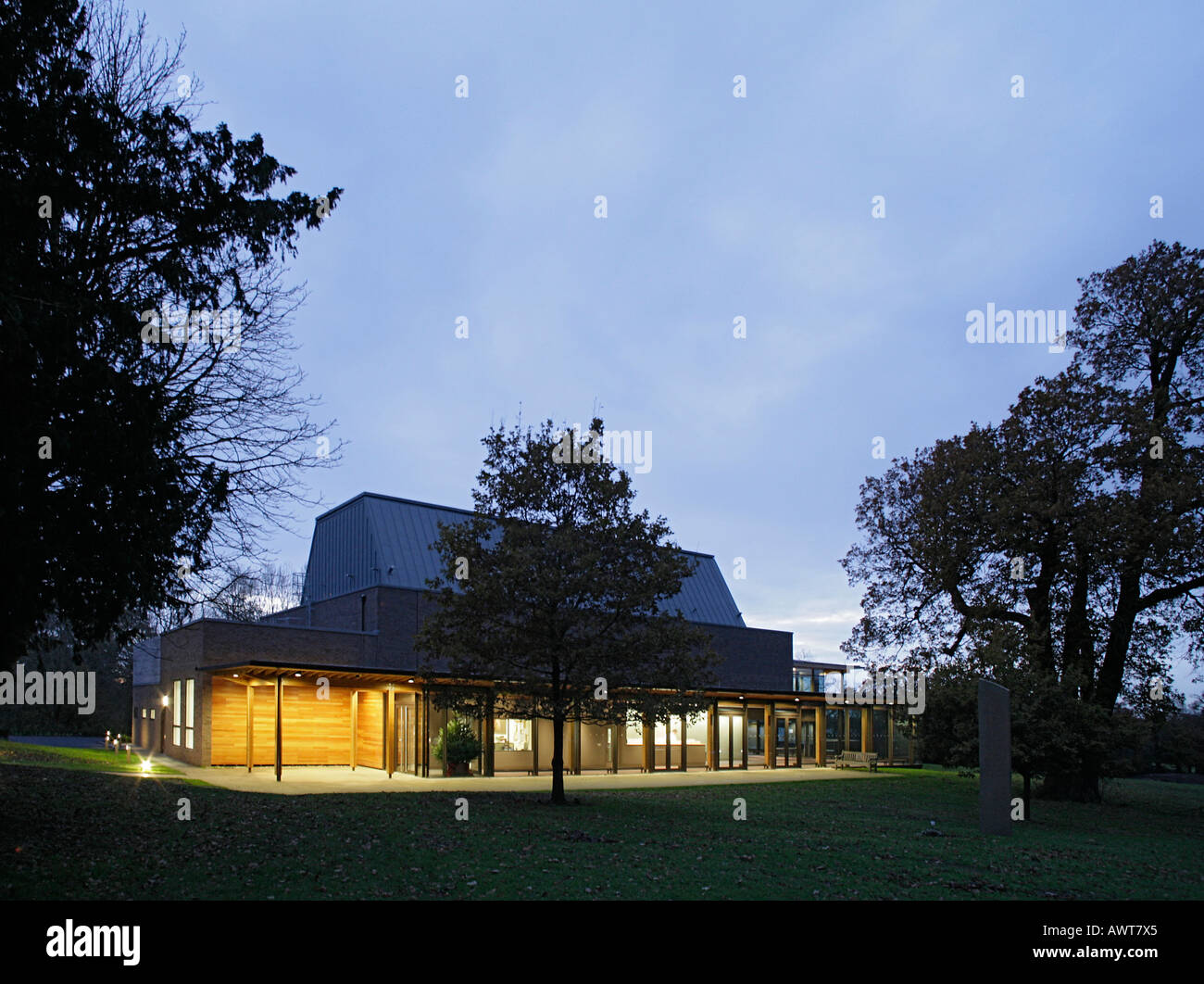 MENUHIN HALL - YEHUDI MENUHIN SCHOOL, COBHAM, UK Stock Photo - Alamy