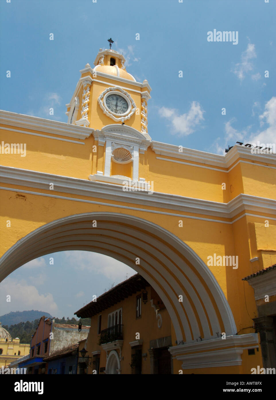 The Santa Catalina Arch in Antigua Guatemala 2005 Stock Photo - Alamy