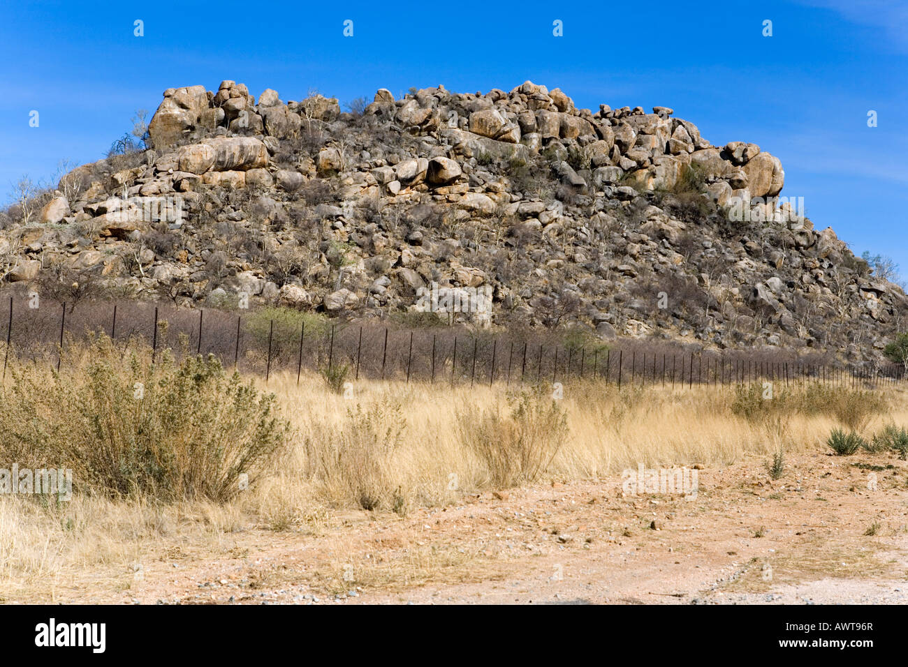 Africa scrubland rocky hi-res stock photography and images - Alamy
