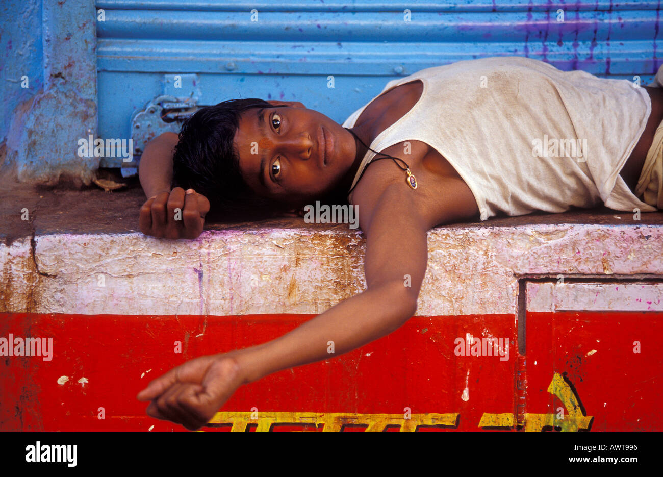 Indian boy benares india hi-res stock photography and images - Alamy