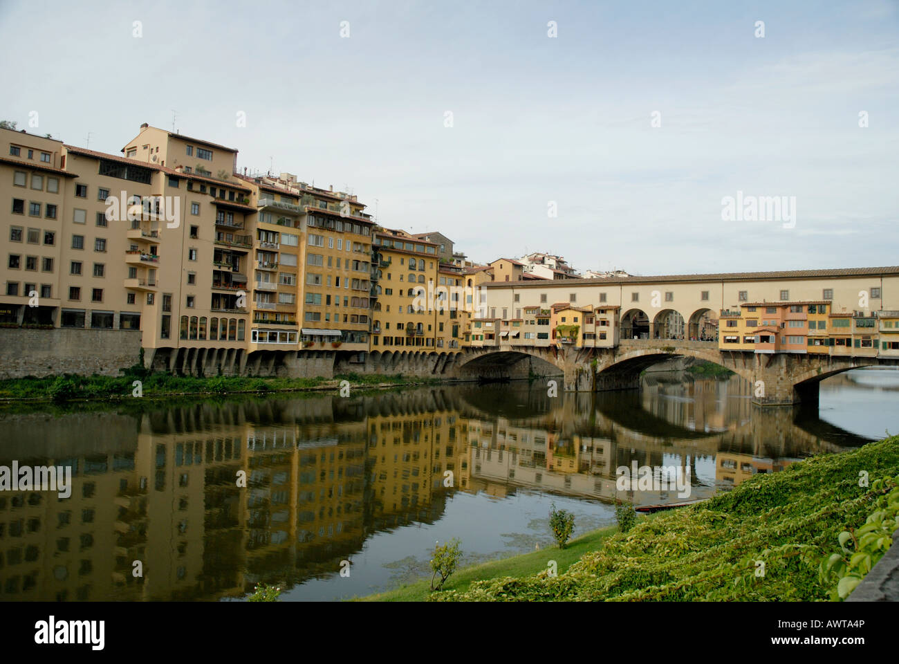 The Ponte Vecchio (old Bridge) over the River Arno in Florence, Tuscany ...