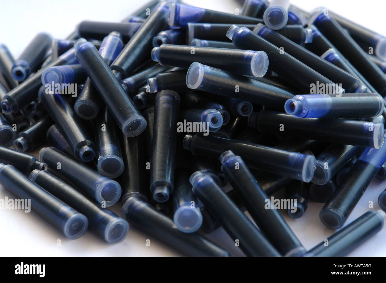 Cartridge pen hi-res stock photography and images - Alamy