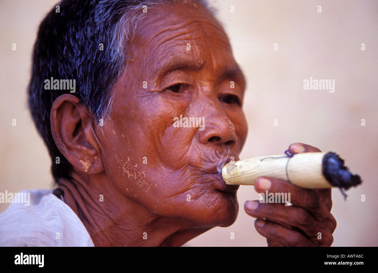 Myanmar bagan region Elderly woman smoking traditional cigar Stock ...