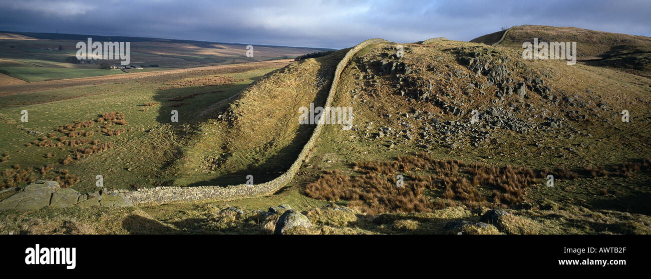 Northumberland roman moorland hill hi-res stock photography and images ...