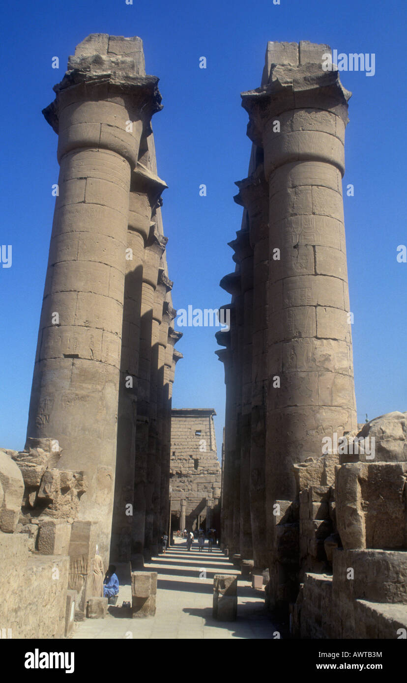 Inside The Ruins Of The Ancient Egyptain Luxor Temple Stock Photo - Alamy