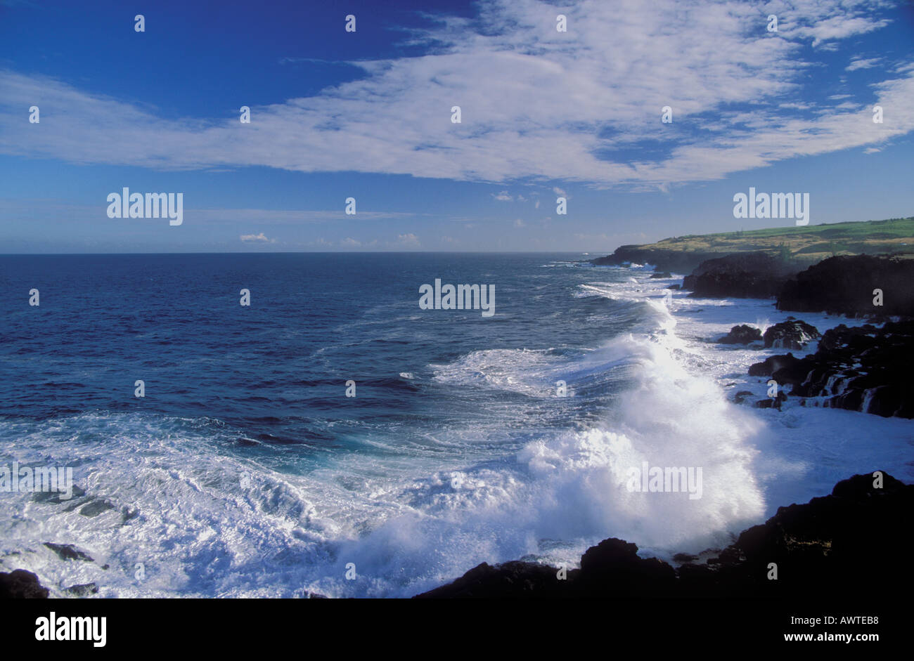 Waves hitting Rocks Stock Photo - Alamy