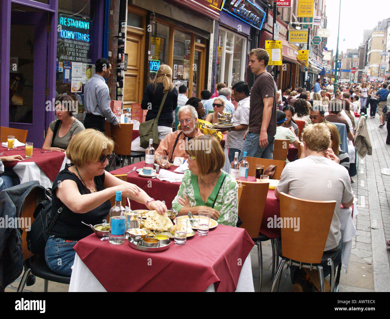 alfresco outdoor indian restaurant diners eating annual brick lane food ...
