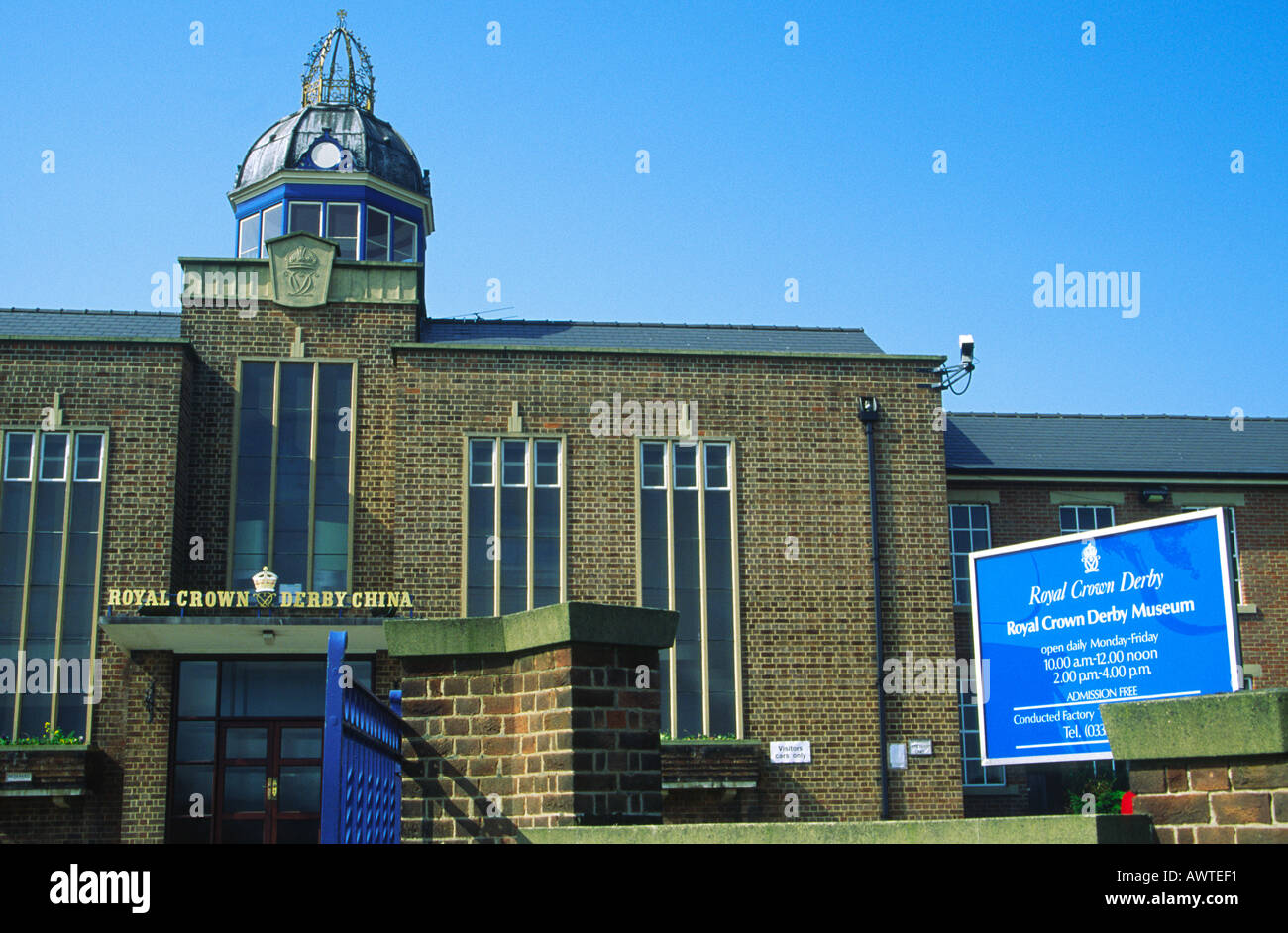 Royal crown derby hi-res stock photography and images - Alamy