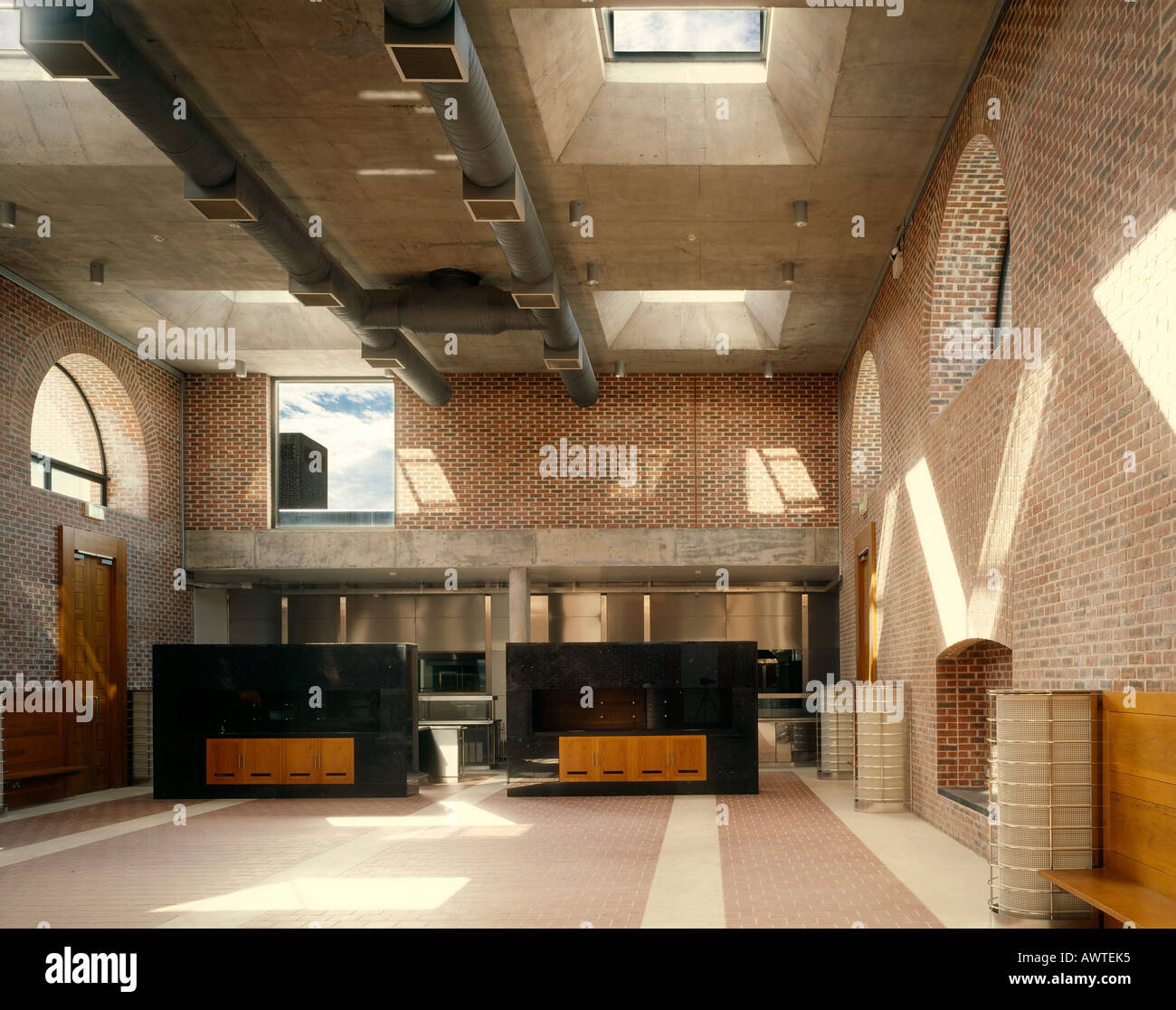 Institute for technology hi-res stock photography and images - Alamy