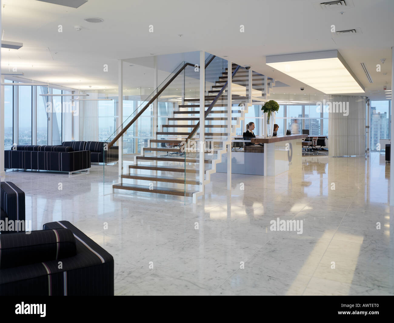 Bank reception hi-res stock photography and images - Alamy