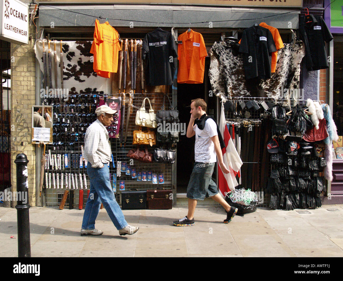 Walking past store hi-res stock photography and images - Alamy