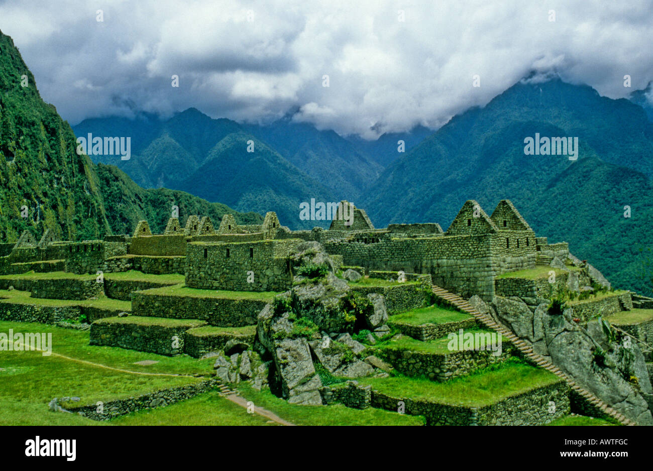 Ruins of ancient Inca Civilization Stock Photo - Alamy