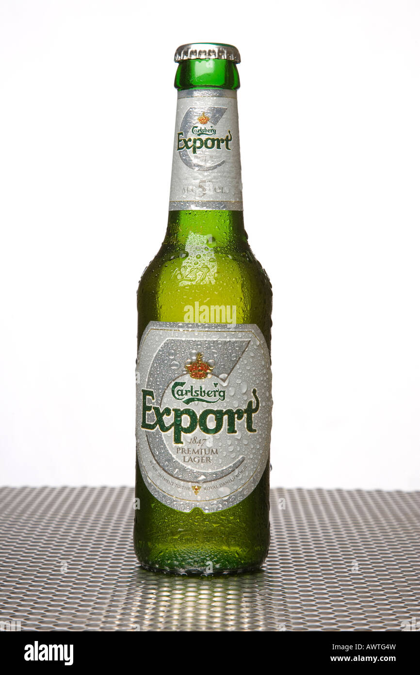 bottle of Carlsberg Export Premium 1847 lager Stock Photo - Alamy