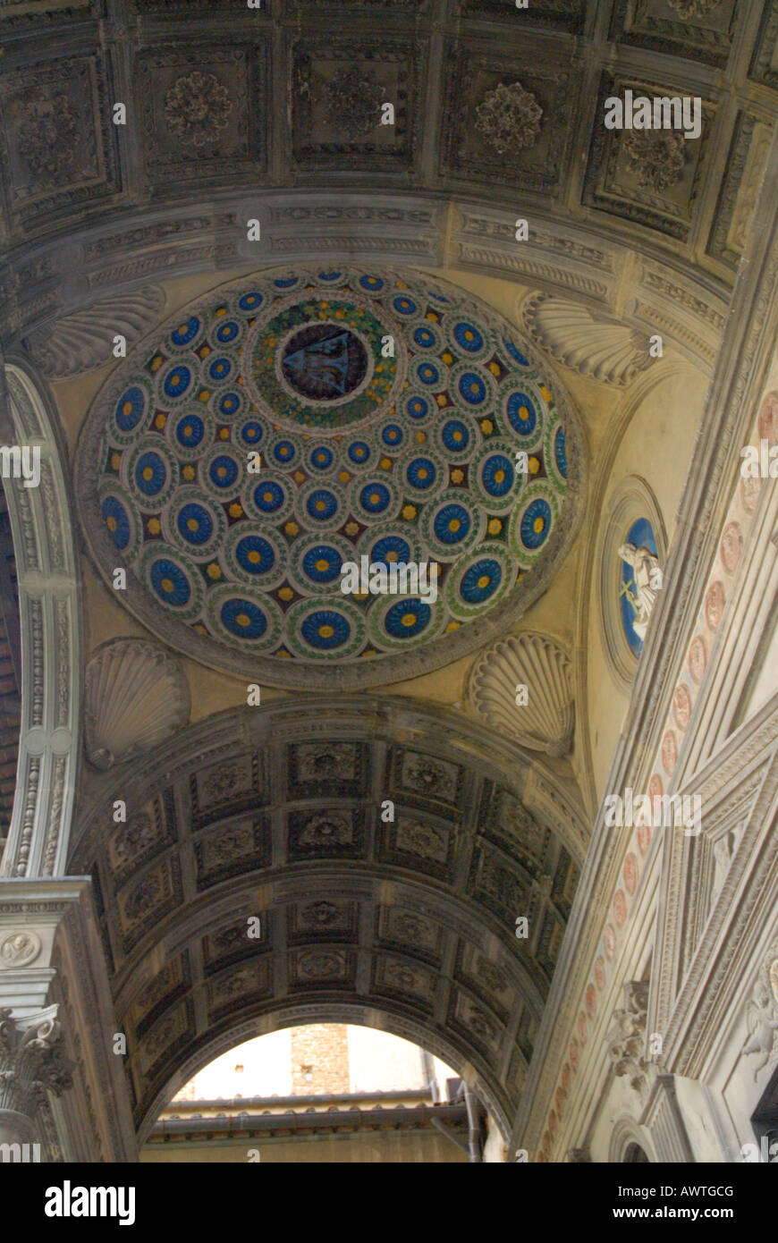 Pazzi chapel carving hi-res stock photography and images - Alamy