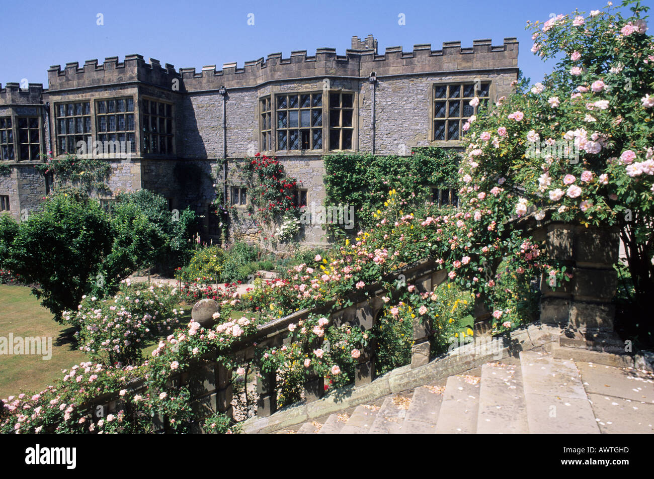 Haddon hall garden hi-res stock photography and images - Alamy
