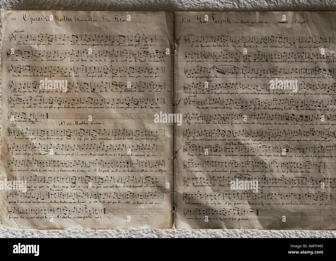 Musical score hi-res stock photography and images - Alamy