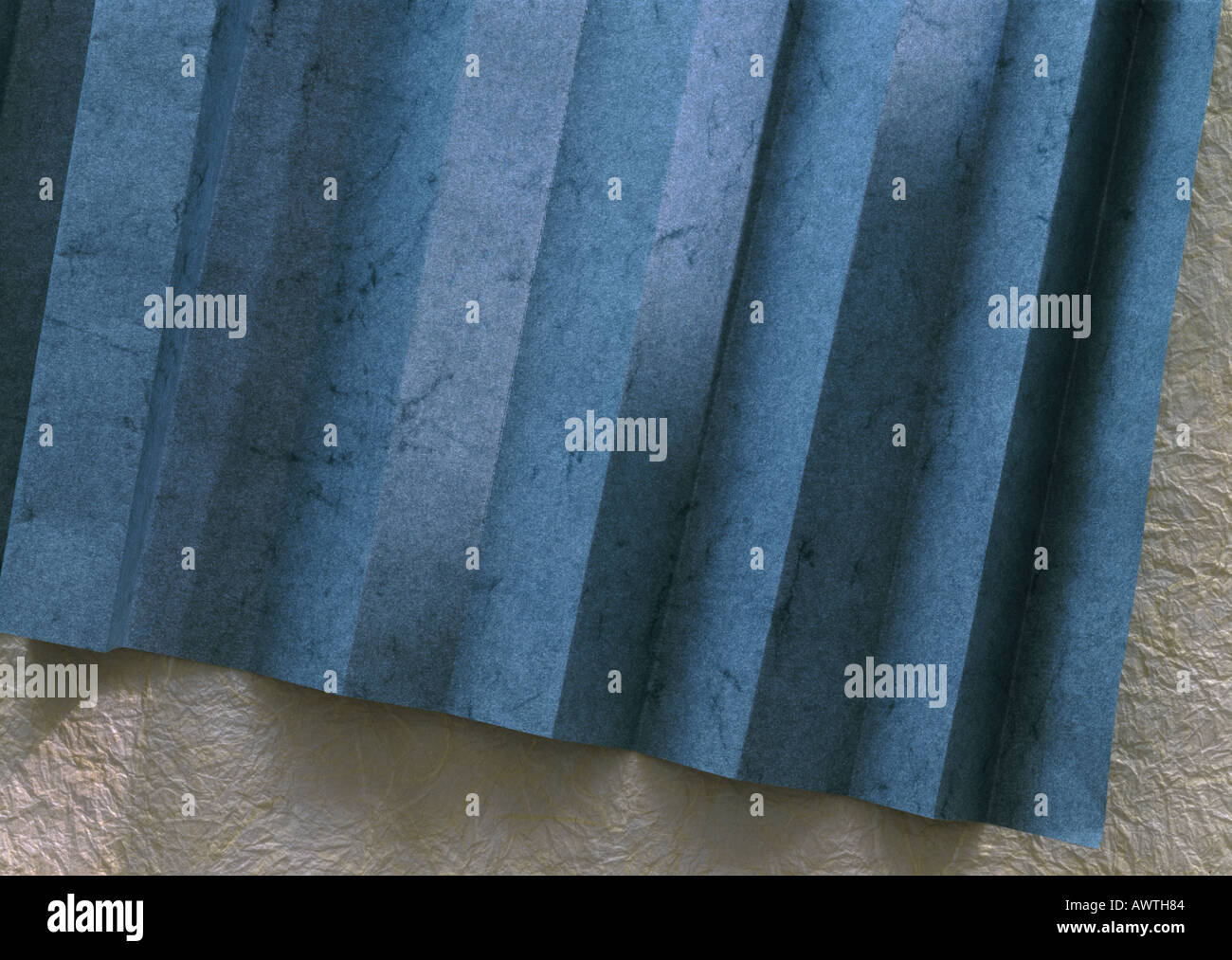 Paper fold lines hi-res stock photography and images - Alamy