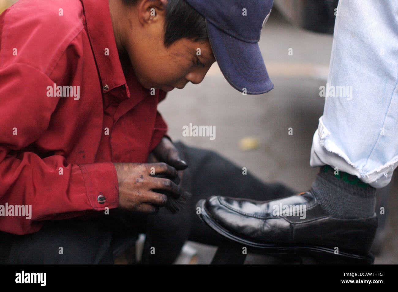 Shoe polish children hi-res stock photography and images - Alamy