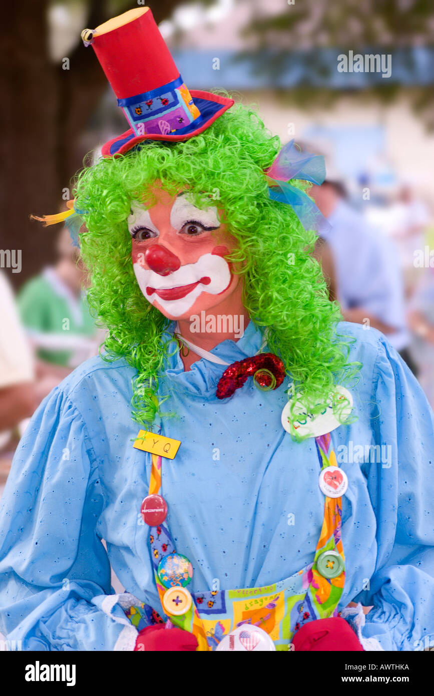 Family hosted hi-res stock photography and images - Alamy