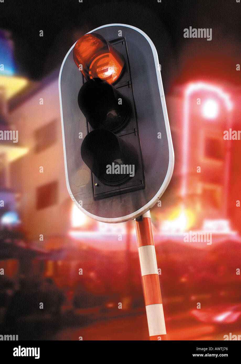 Euro traffic lights hi-res stock photography and images - Alamy