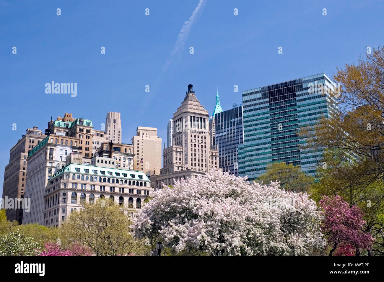 New york city spring hi-res stock photography and images - Alamy