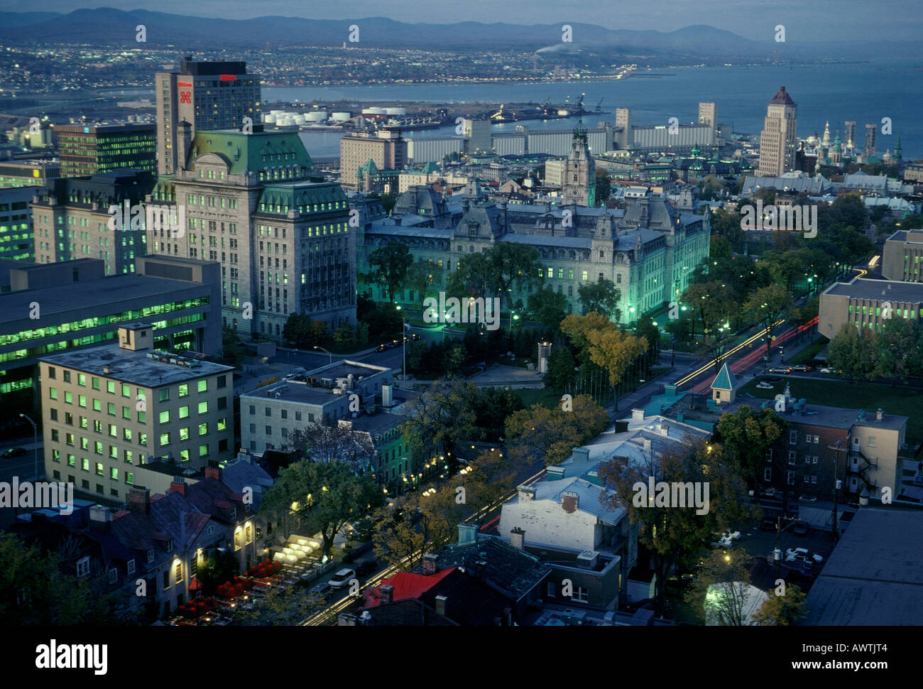 Grande allee quebec hi-res stock photography and images - Alamy