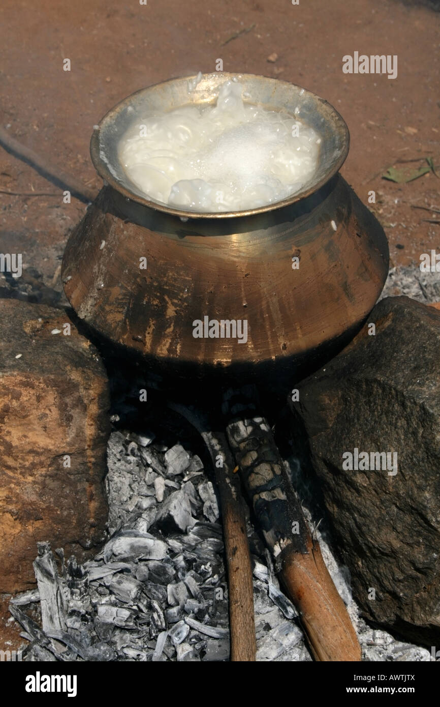 Tamil pongal pot hi-res stock photography and images - Alamy