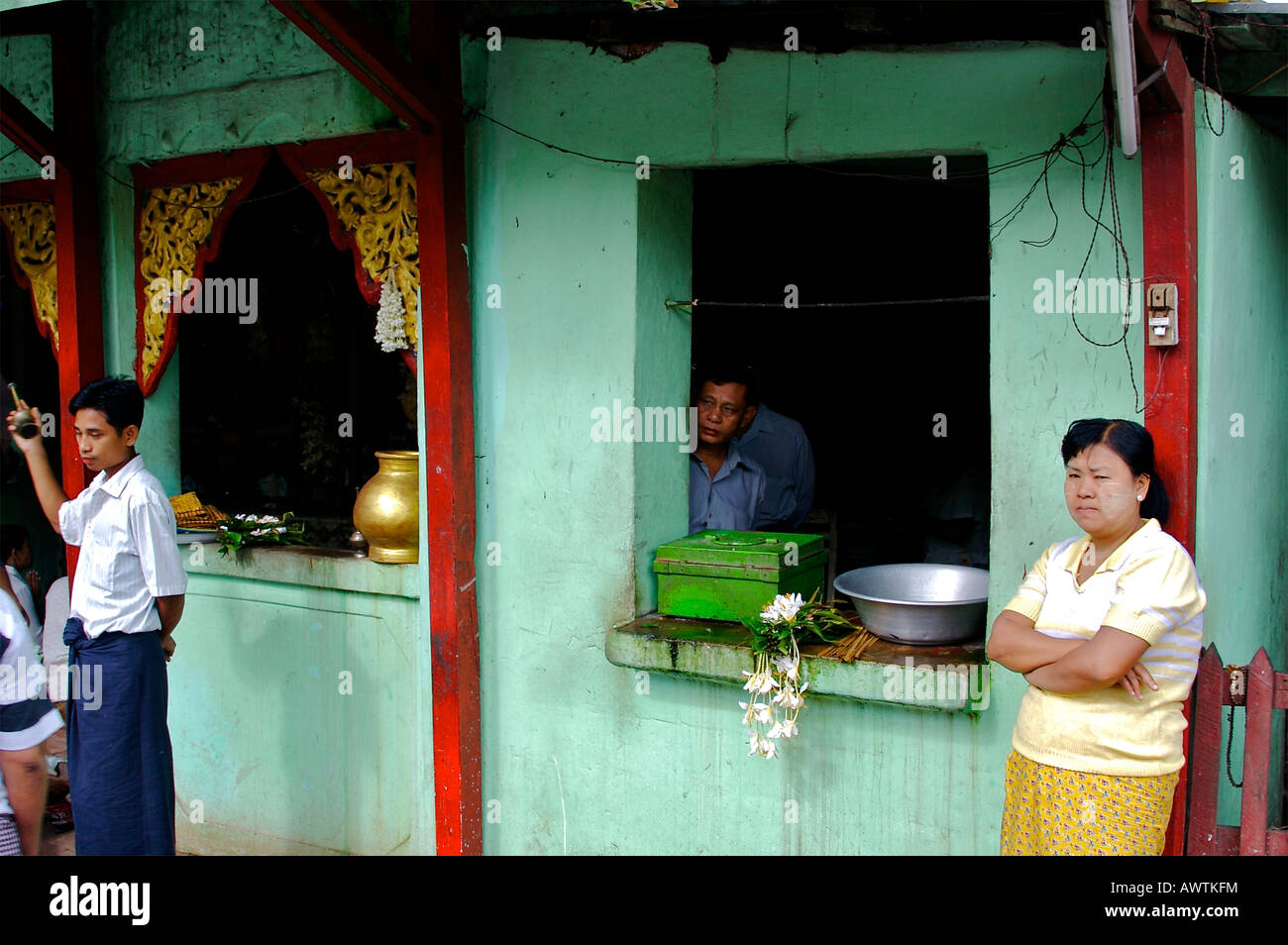 Nat spirit worship Blessing cerimony of new car Stock Photo - Alamy