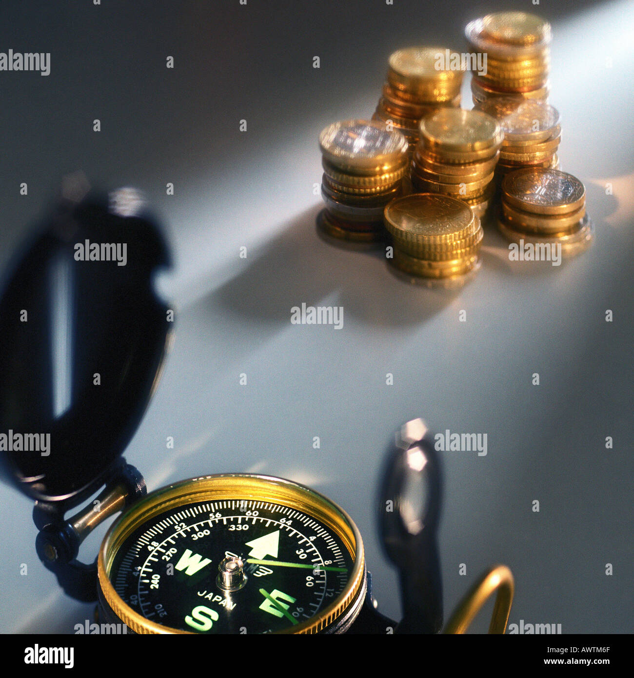 Eastern compasses hi-res stock photography and images - Alamy