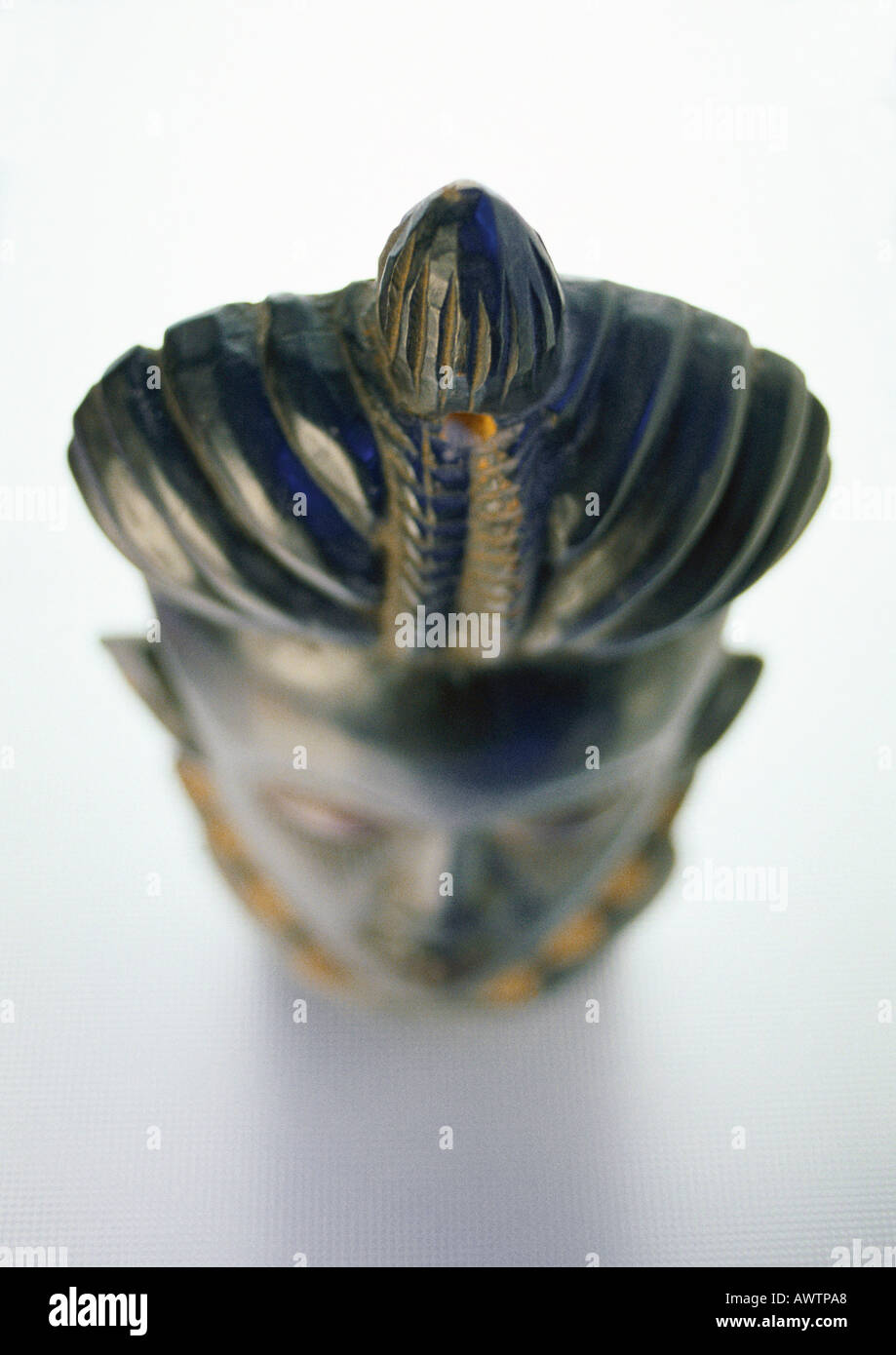 Statues without heads hi-res stock photography and images - Alamy