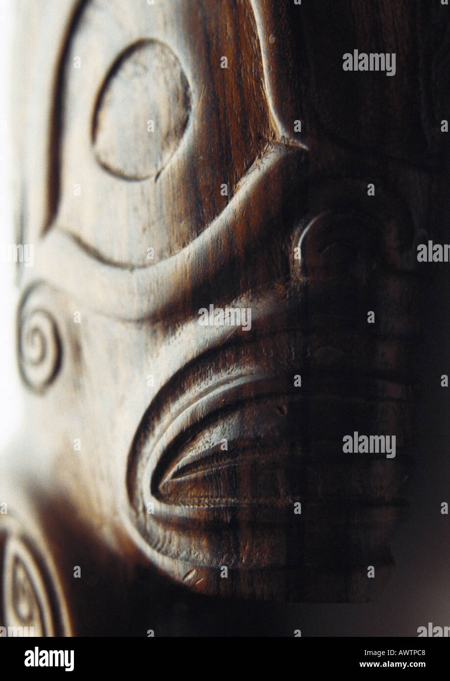 Traditional Polynesian statue, close-up of face Stock Photo - Alamy