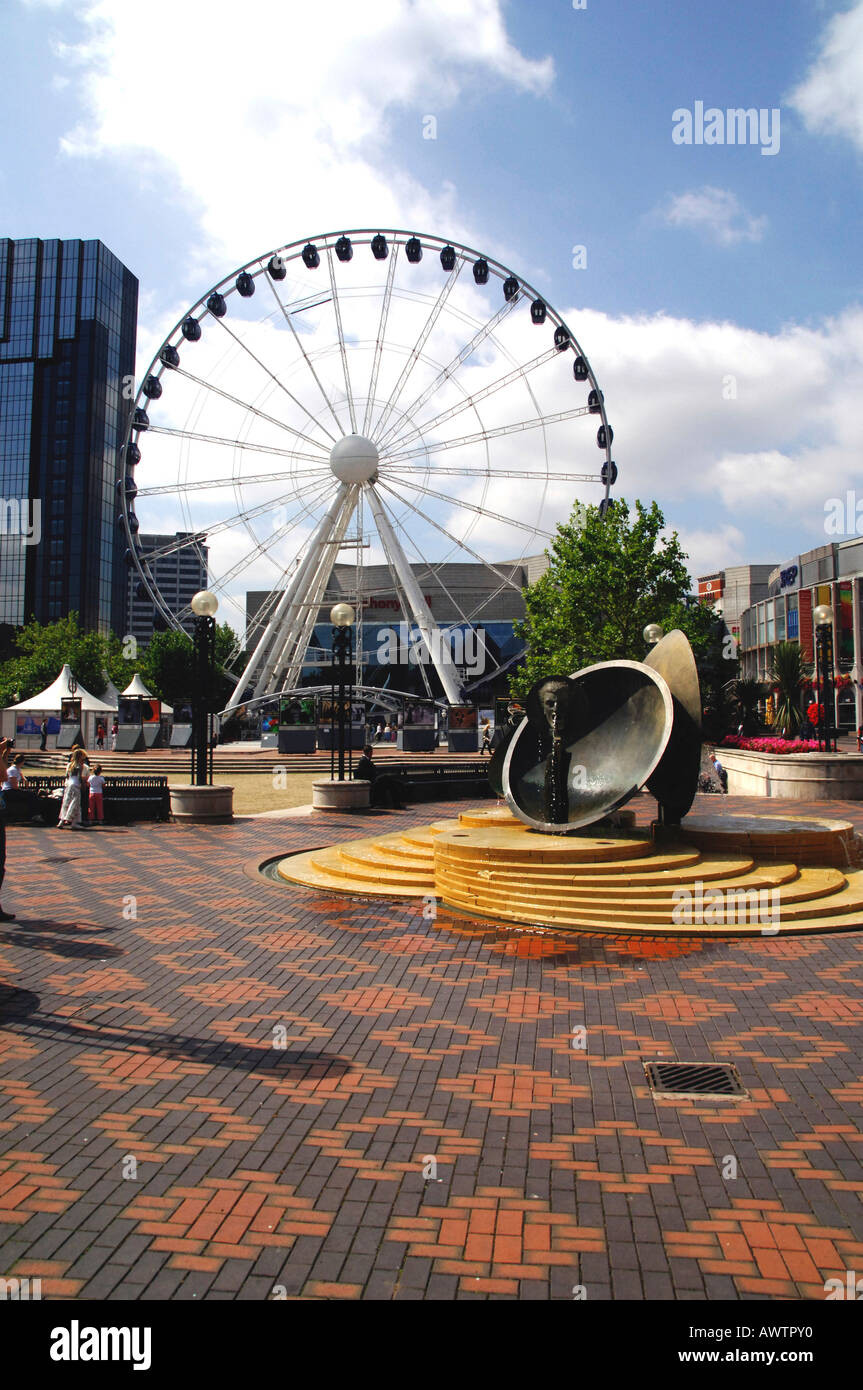 Statue and water fountain, Centenary Square, Birmingham City Centre ...
