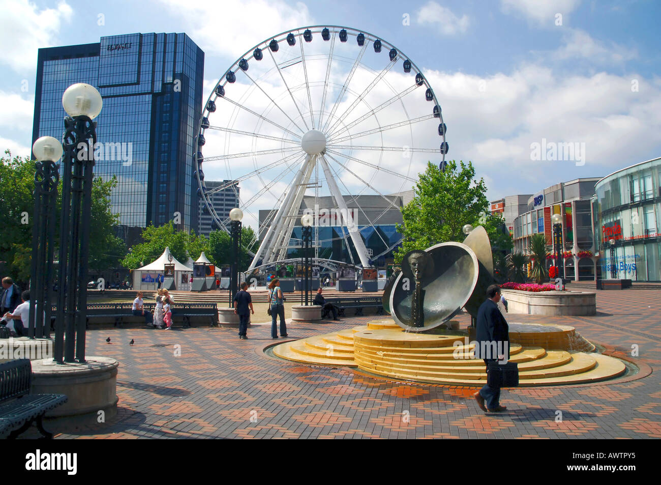Statue and water fountain, Centenary Square, Birmingham City Centre ...