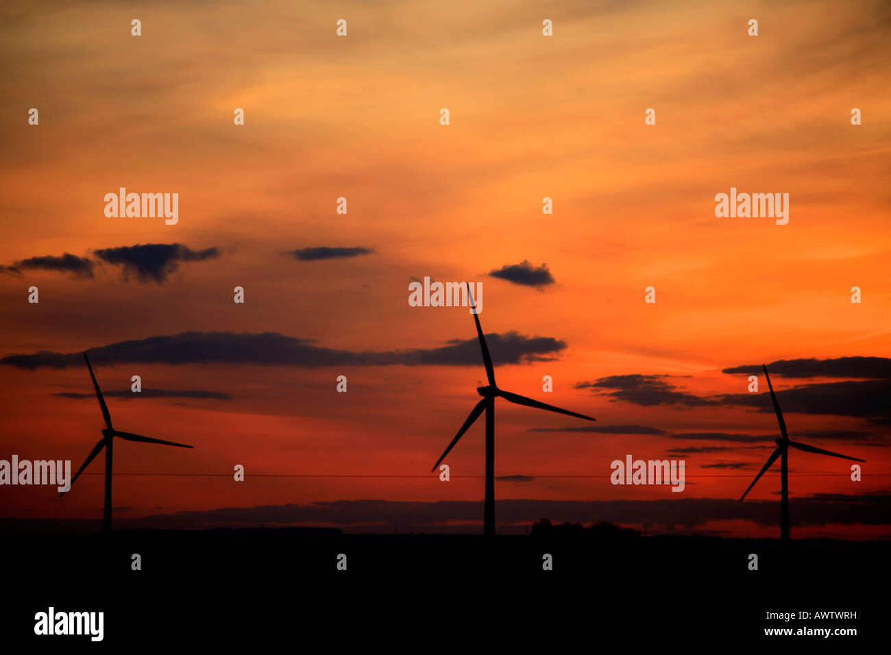 Cambridgeshire sunset summer windmill hi-res stock photography and ...