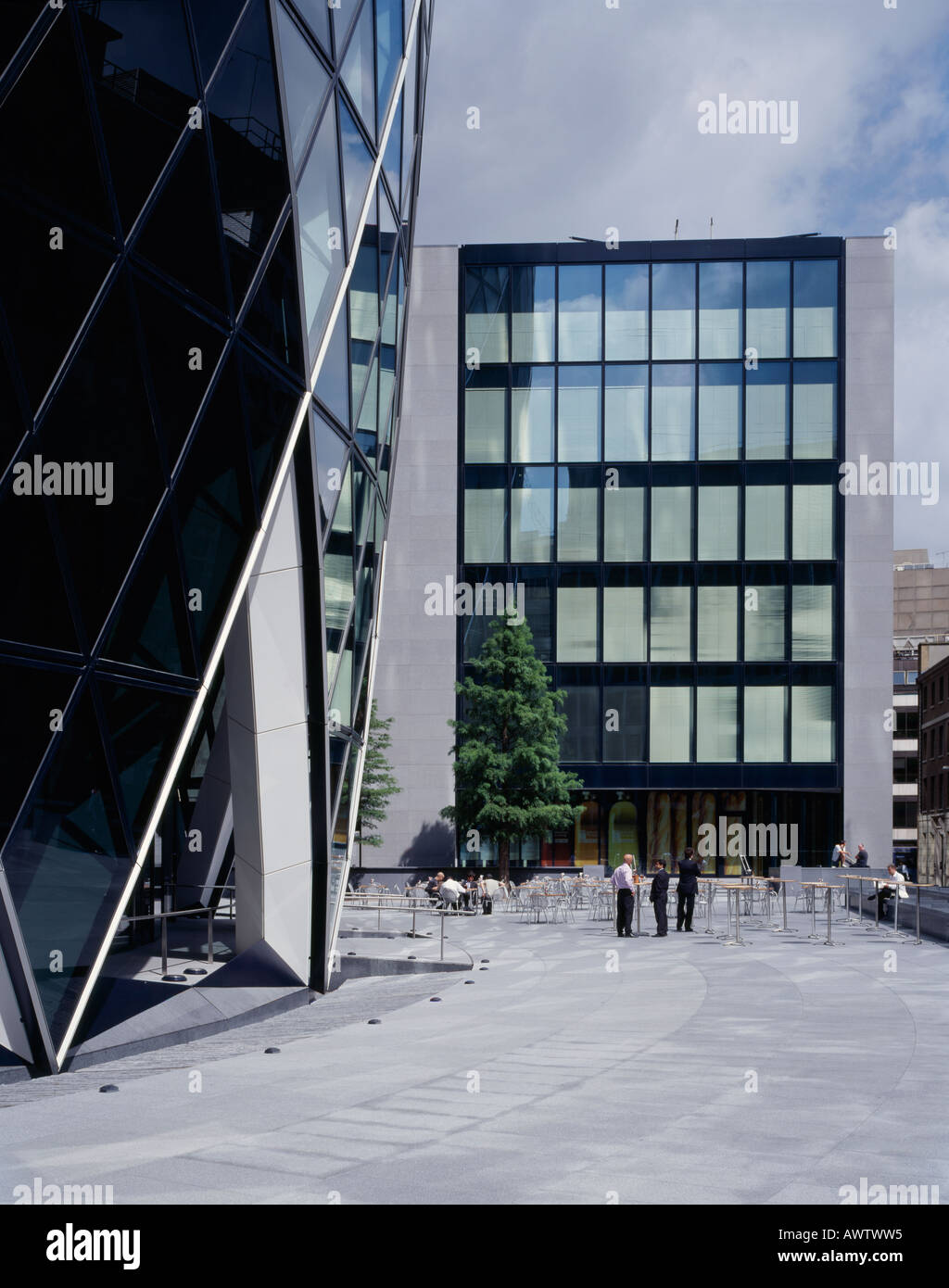 SWISS RE HEADQUARTERS, LONDON, UK Stock Photo - Alamy