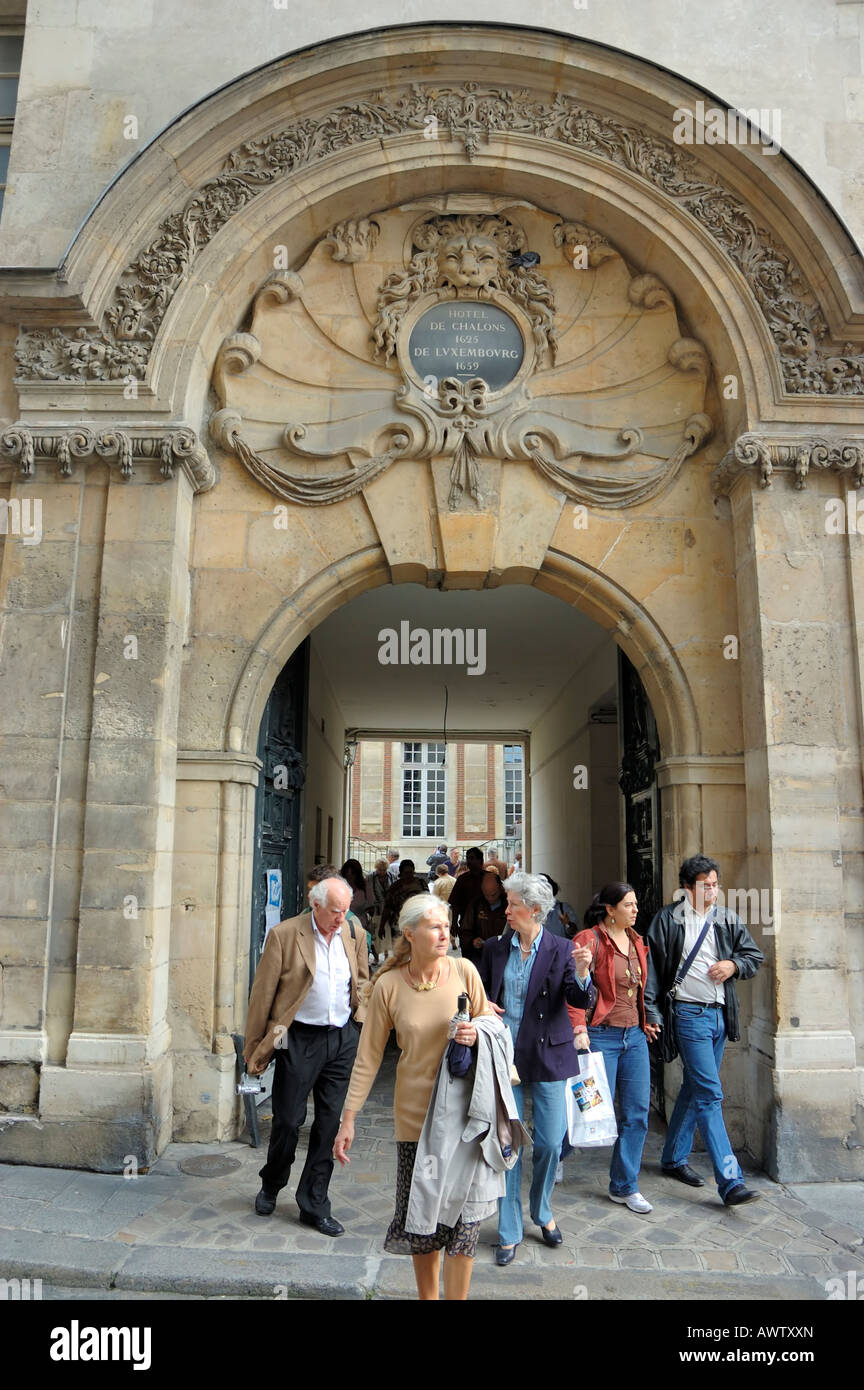 People visiting a monument, Paris, France, Europe Stock Photo - Alamy