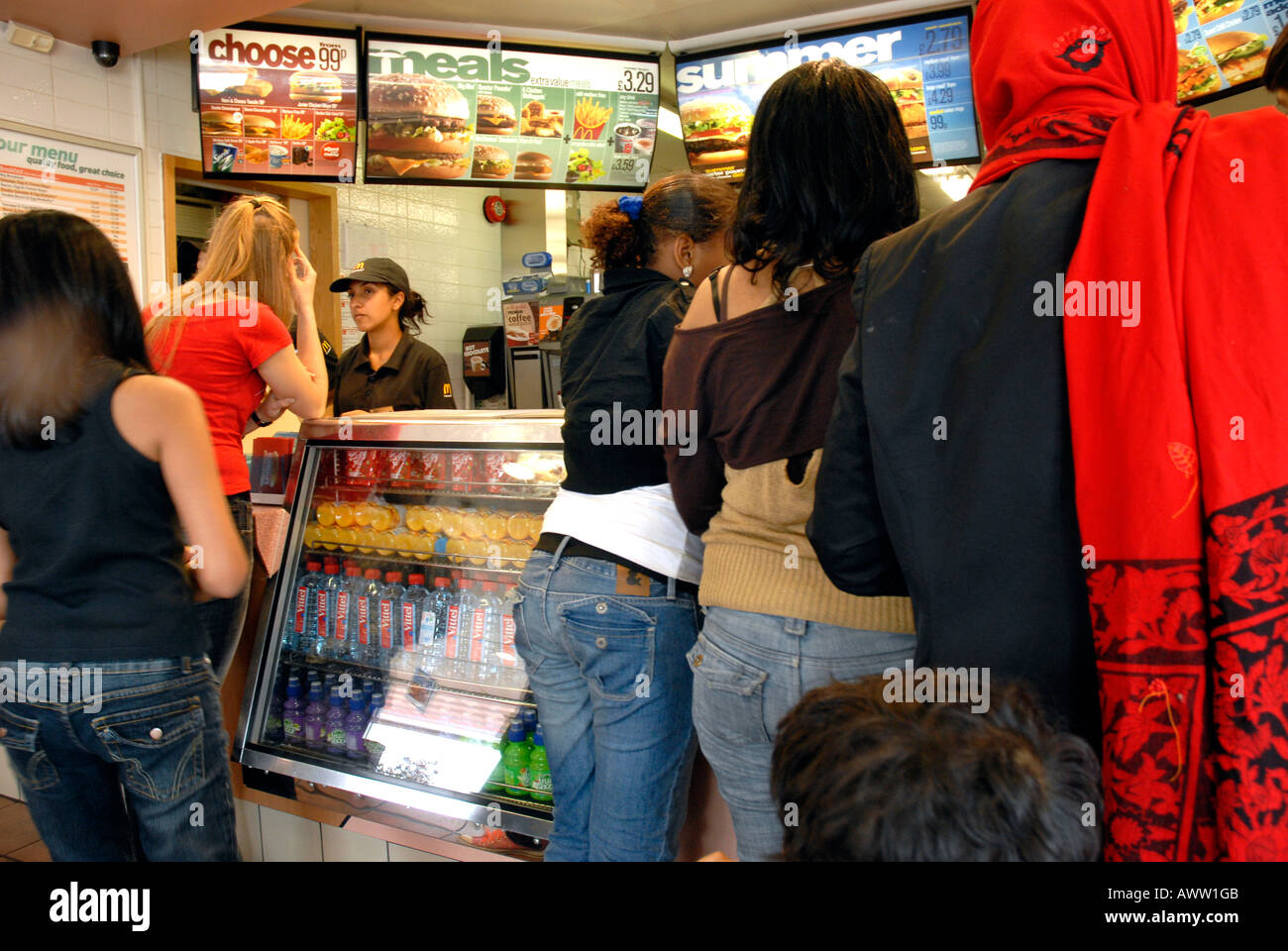 Southall restaurant hi-res stock photography and images - Alamy