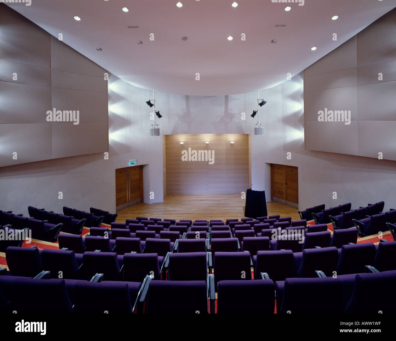 Cripps building cambridge hi-res stock photography and images - Alamy