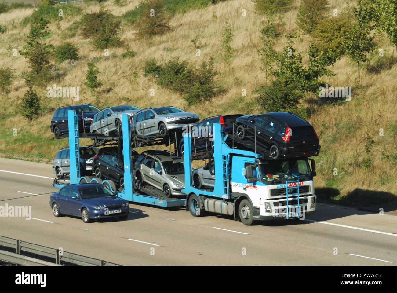 Car transporter trailers hi-res stock photography and images - Alamy