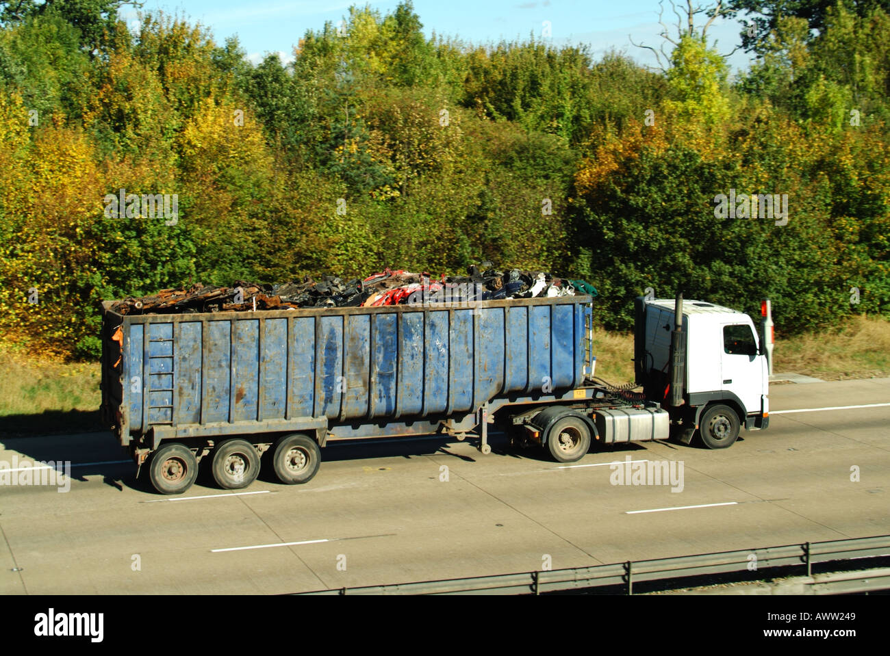 Scrap metal trailer recycling hi-res stock photography and images - Alamy