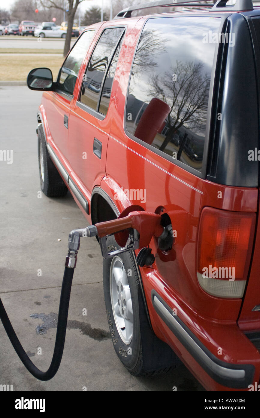 Gas pumping hi-res stock photography and images - Alamy