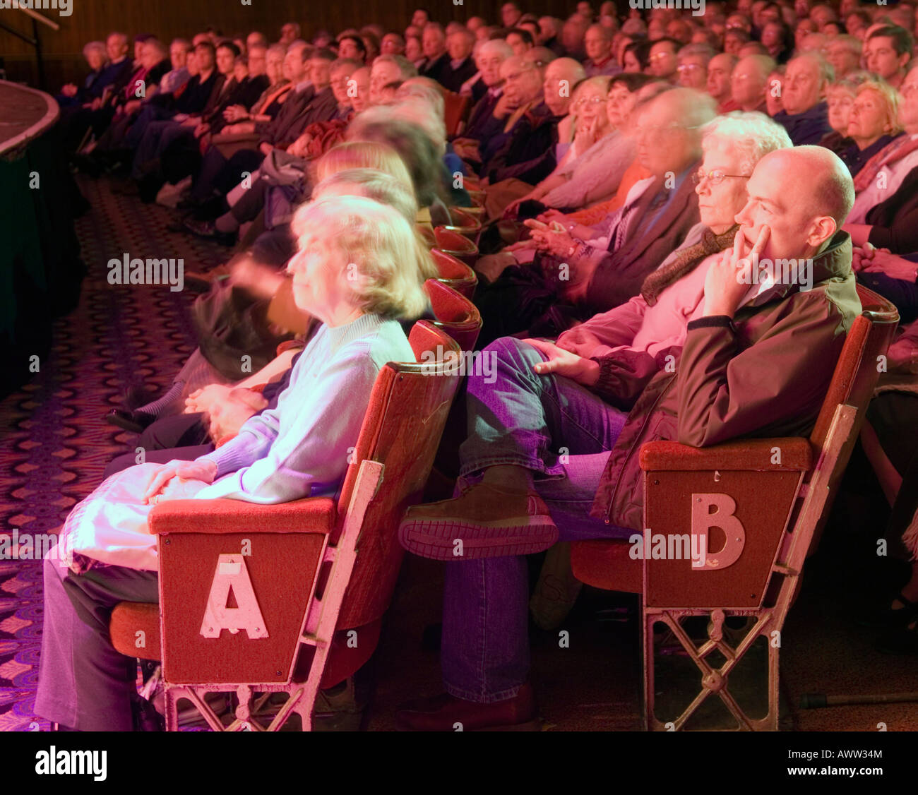 Audience seats stage lights hi-res stock photography and images - Alamy