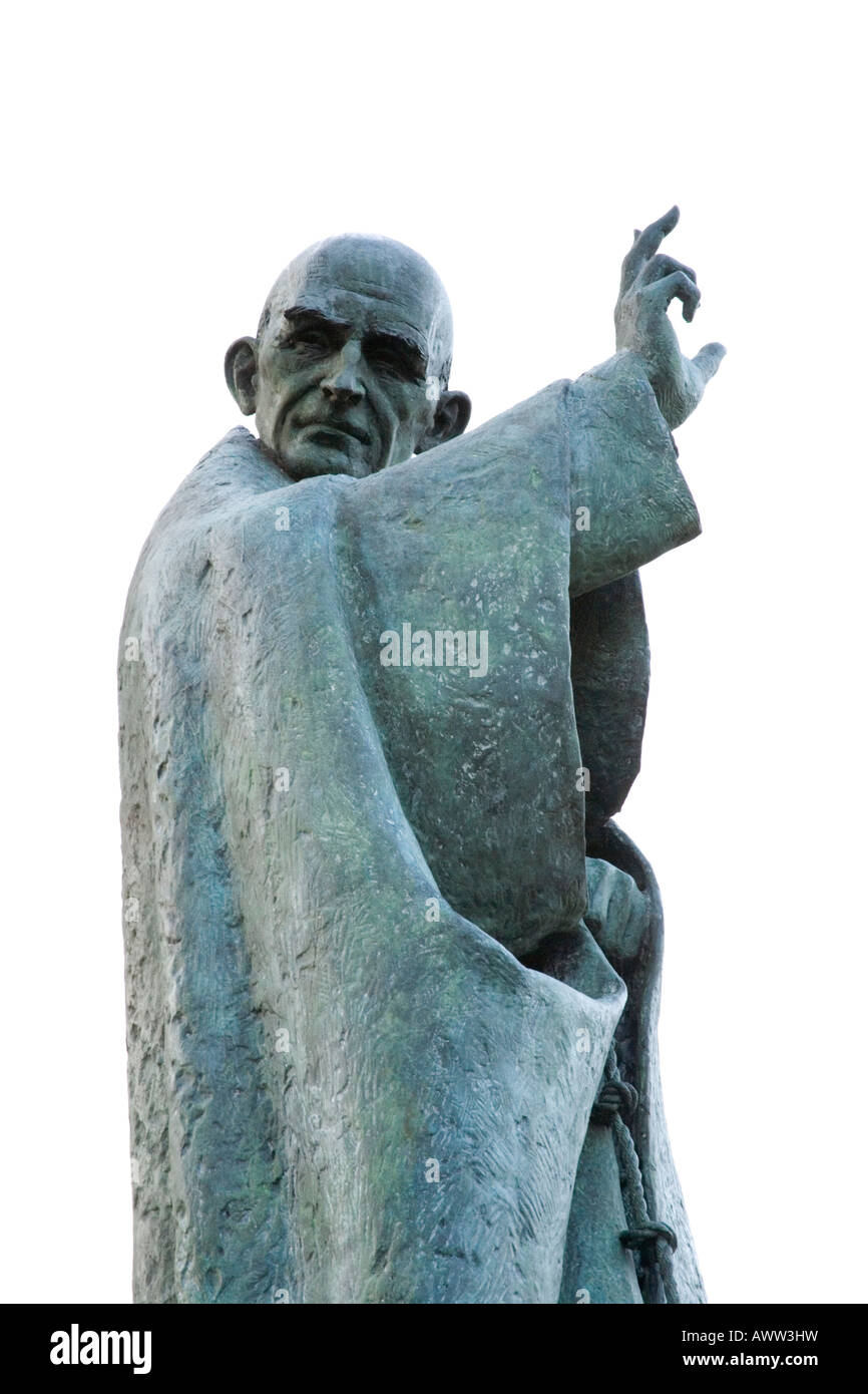 Chichester cathedral saint richard statue hi-res stock photography and ...