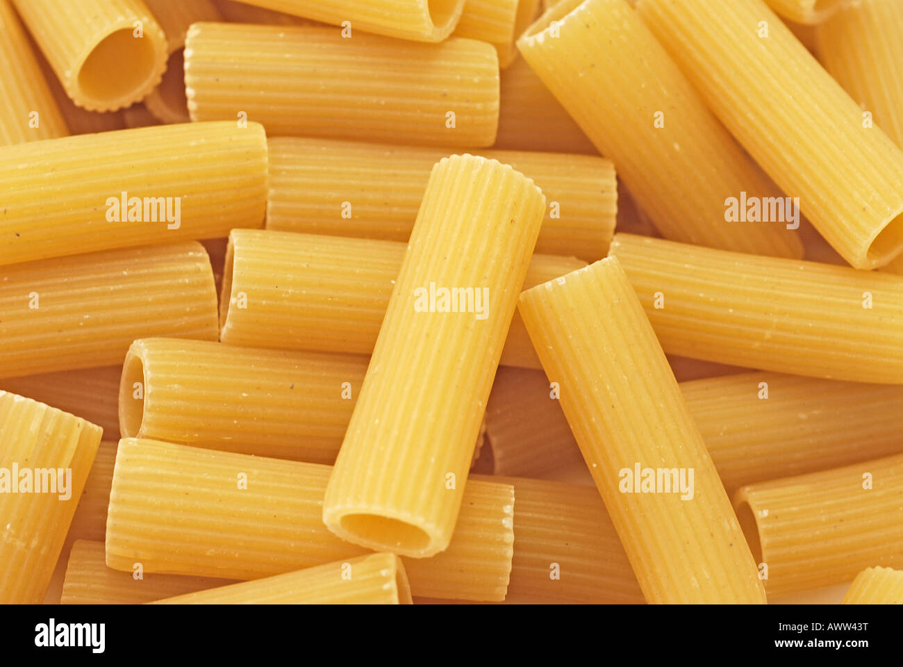 Rigatoni pasta hi-res stock photography and images - Alamy