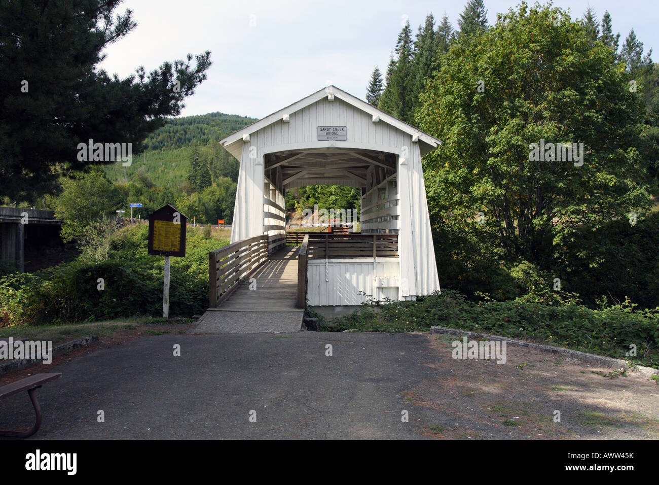 Sandy creek bridge hi-res stock photography and images - Alamy