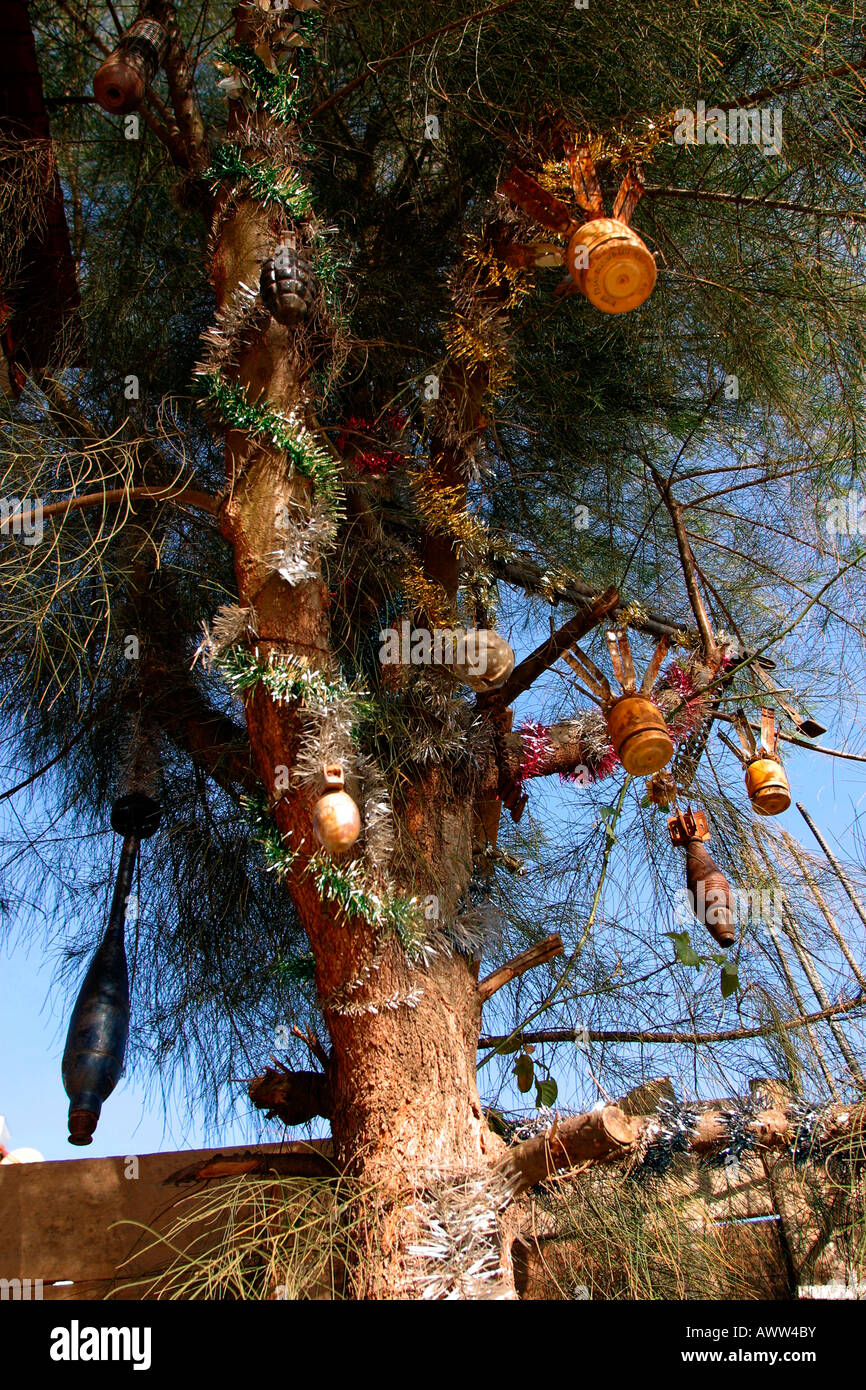 Exploded view tree hi-res stock photography and images - Alamy