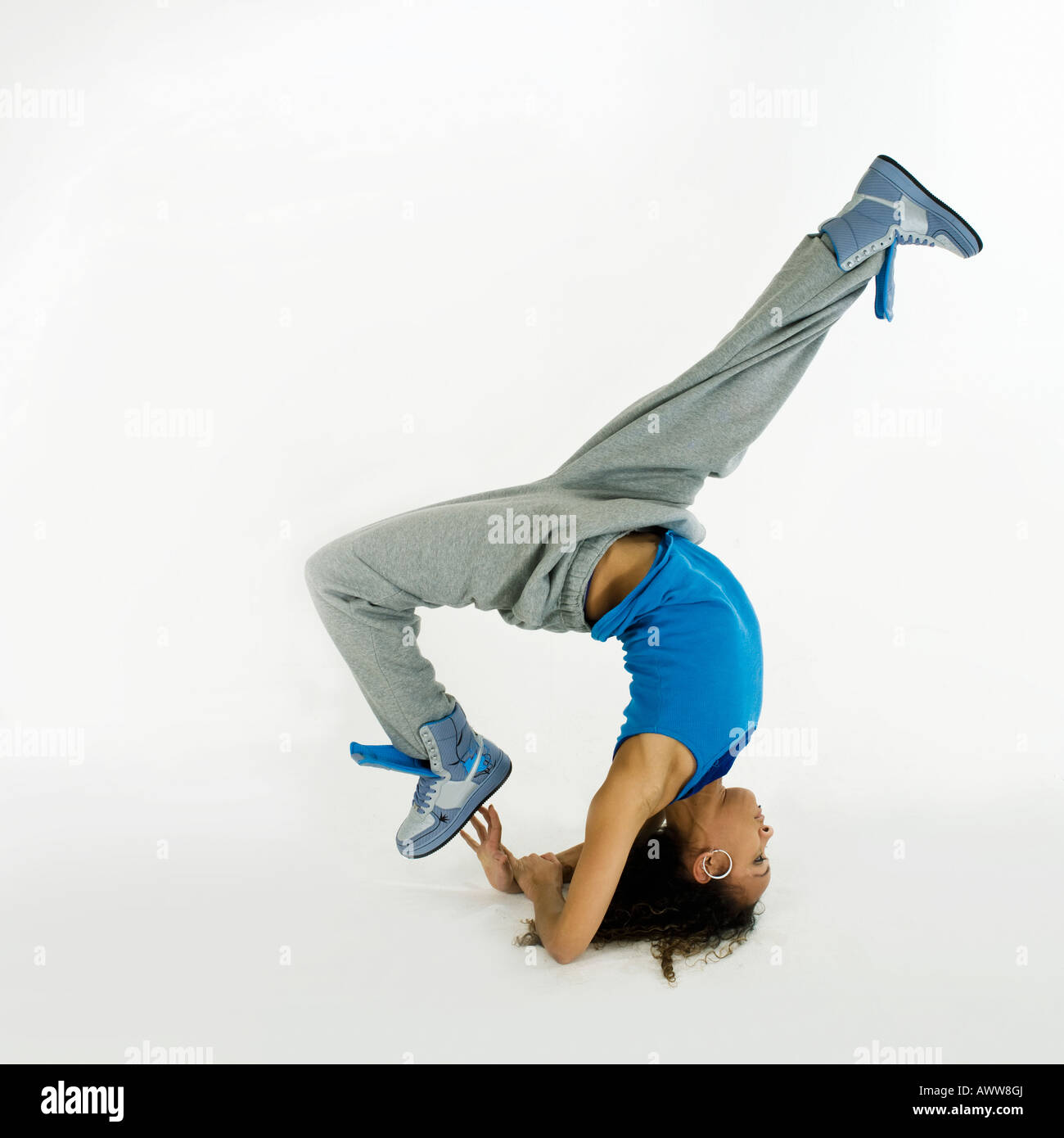 Breakdancing girl hi-res stock photography and images - Alamy