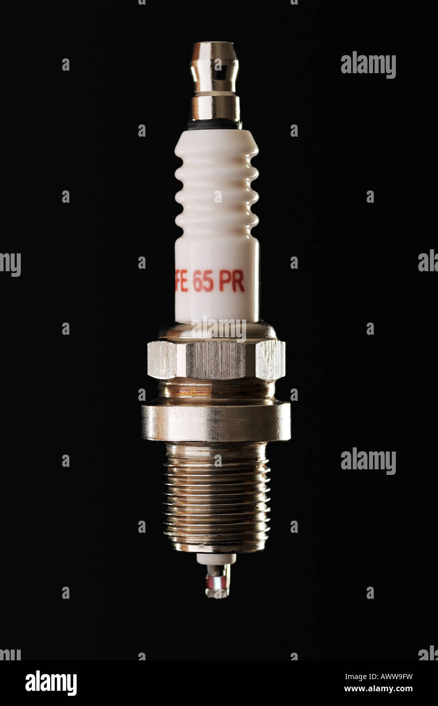 Sparking plug hi-res stock photography and images - Alamy