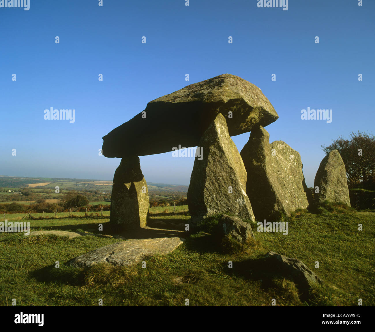 Pentre Ifan ancient megalithic burial site Stock Photo - Alamy