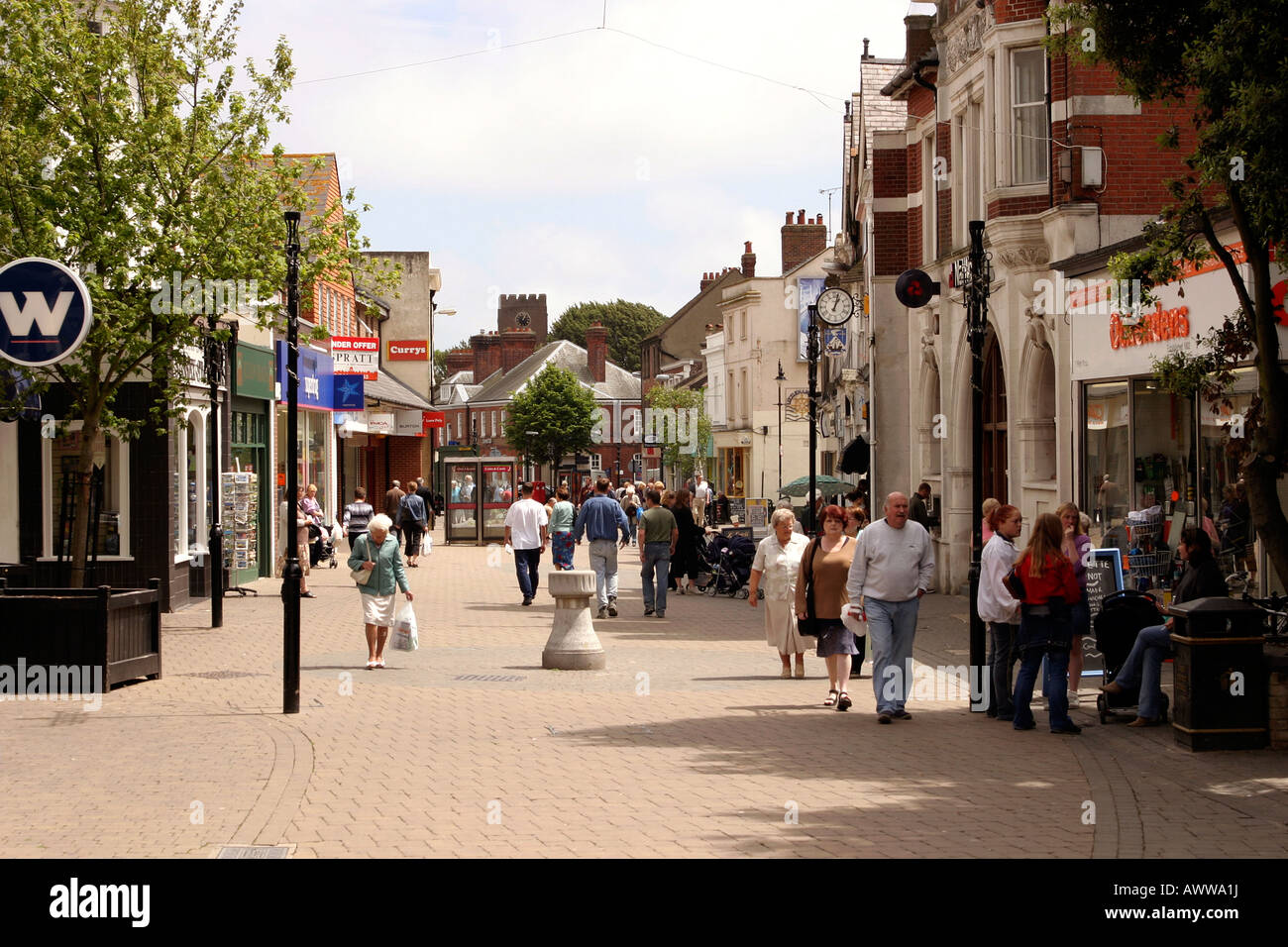Littlehampton town centre hi-res stock photography and images - Alamy